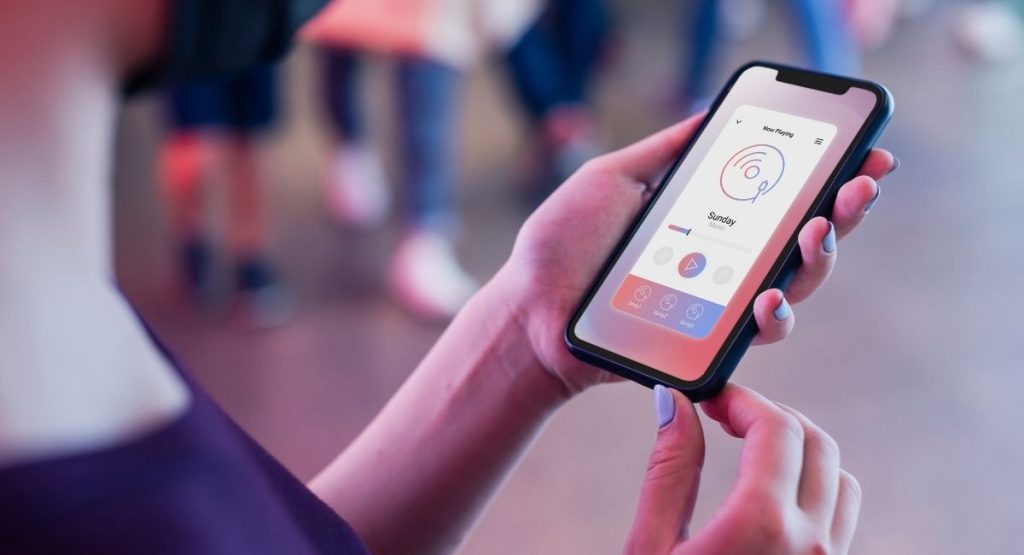 Reasons to use Salesforce in mobile app development - Winklix - Software Development Blog